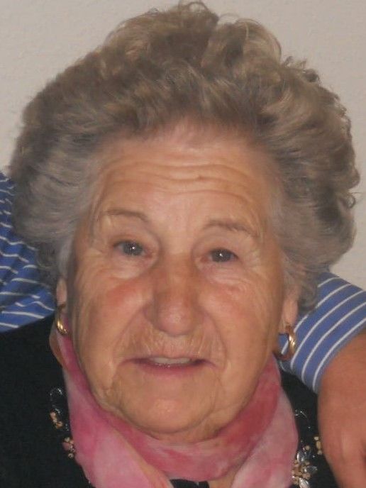 La familia de Dña. María Rosa Manteca Gómez les agradece | Esquelas Web ...